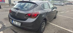 Opel Astra 2011 in Vilnius, with an engine capacity of 1.70 L and mileage of 289 thousand km for 2450 €, photo 7 on AUTOMOTO.COM.LV