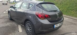 Opel Astra 2011 in Vilnius, with an engine capacity of 1.70 L and mileage of 289 thousand km for 2450 €, photo 8 on AUTOMOTO.COM.LV