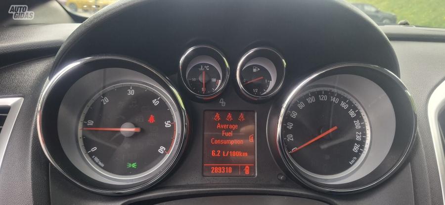 Opel Astra 2011 in Vilnius, with an engine capacity of 1.70 L and mileage of 289 thousand km for 2450 €, photo 13 on AUTOMOTO.COM.LV
