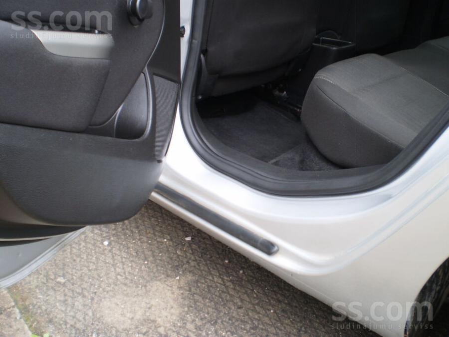 Opel Astra 2011 in Daugavpils, with an engine capacity of 1.70 L and mileage of 314 thousand km for 2180 €, photo 15 on AUTOMOTO.COM.LV
