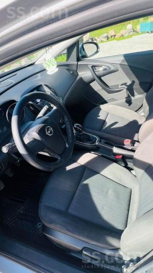 Opel Astra 2011 Valmiera, ar dzinēja tilpumu 1.30 L un nobraukumu 200 tūkst. km par 2550 €, foto 8 vietnē AUTOMOTO.COM.LV