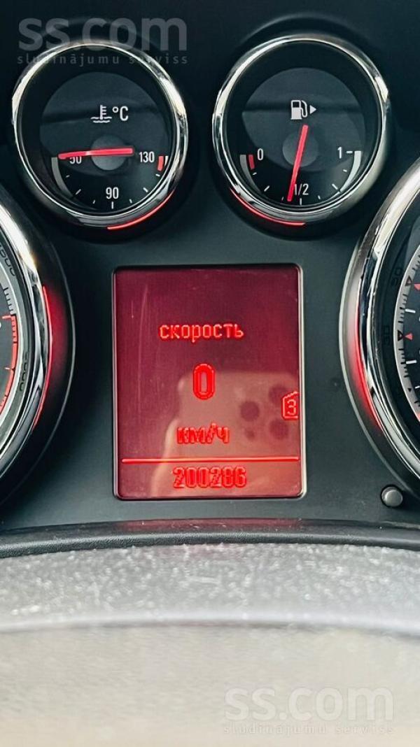 Opel Astra 2011 Valmiera, ar dzinēja tilpumu 1.30 L un nobraukumu 200 tūkst. km par 2550 €, foto 9 vietnē AUTOMOTO.COM.LV