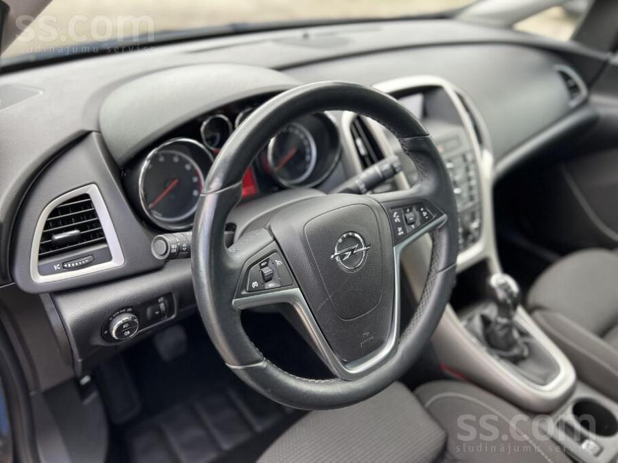 Opel Astra 2011 Cēsis, ar dzinēja tilpumu 1.40 L un nobraukumu 220 tūkst. km par 4800 €, foto 11 vietnē AUTOMOTO.COM.LV