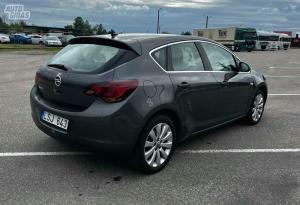 Opel Astra 2011 in Vilnius, with an engine capacity of 1.20 L and mileage of 0 thousand km for 1300 €, photo 4 on AUTOMOTO.COM.LV
