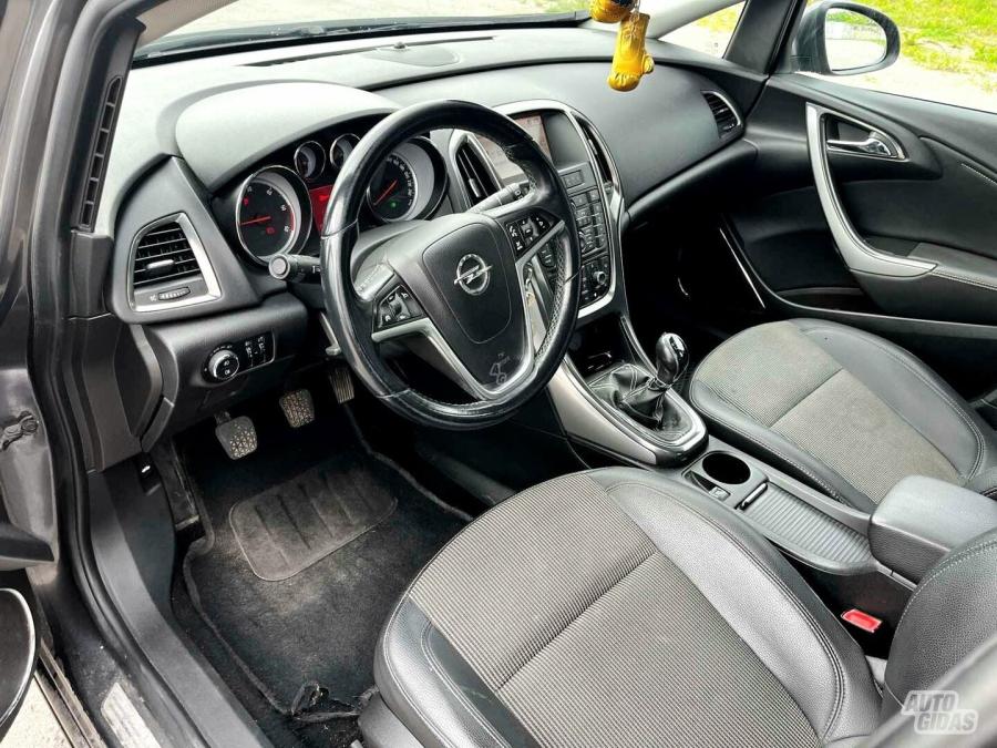 Opel Astra 2011 in Vilnius, with an engine capacity of 1.20 L and mileage of 0 thousand km for 1300 €, photo 7 on AUTOMOTO.COM.LV