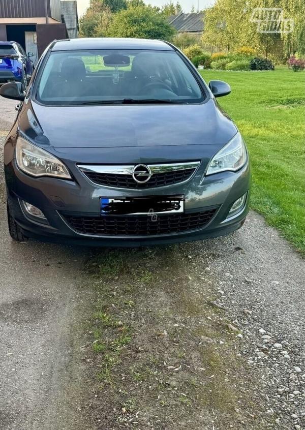 Opel Astra 2011 Raseiniai, ar dzinēja tilpumu 1.40 L un nobraukumu 215 tūkst. km par 1600 €, foto 1 vietnē AUTOMOTO.COM.LV