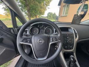 Opel Astra 2011 in Raseiniai, with an engine capacity of 1.40 L and mileage of 215 thousand km for 1600 €, photo 7 on AUTOMOTO.COM.LV