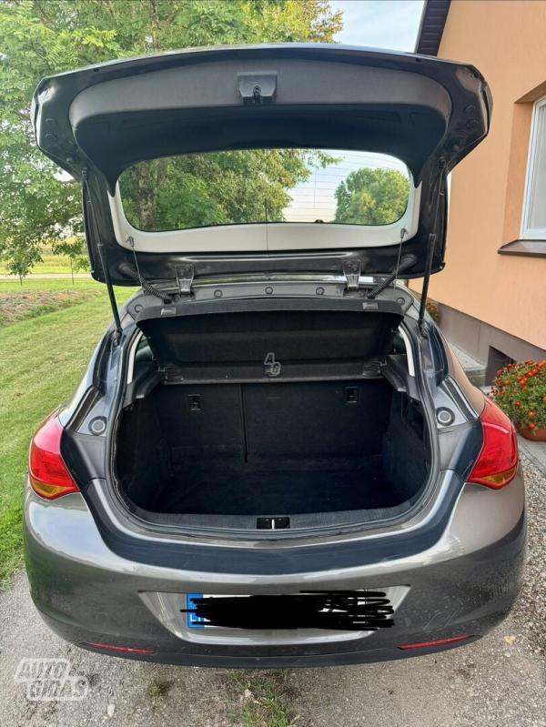 Opel Astra 2011 Raseiniai, ar dzinēja tilpumu 1.40 L un nobraukumu 215 tūkst. km par 1600 €, foto 10 vietnē AUTOMOTO.COM.LV