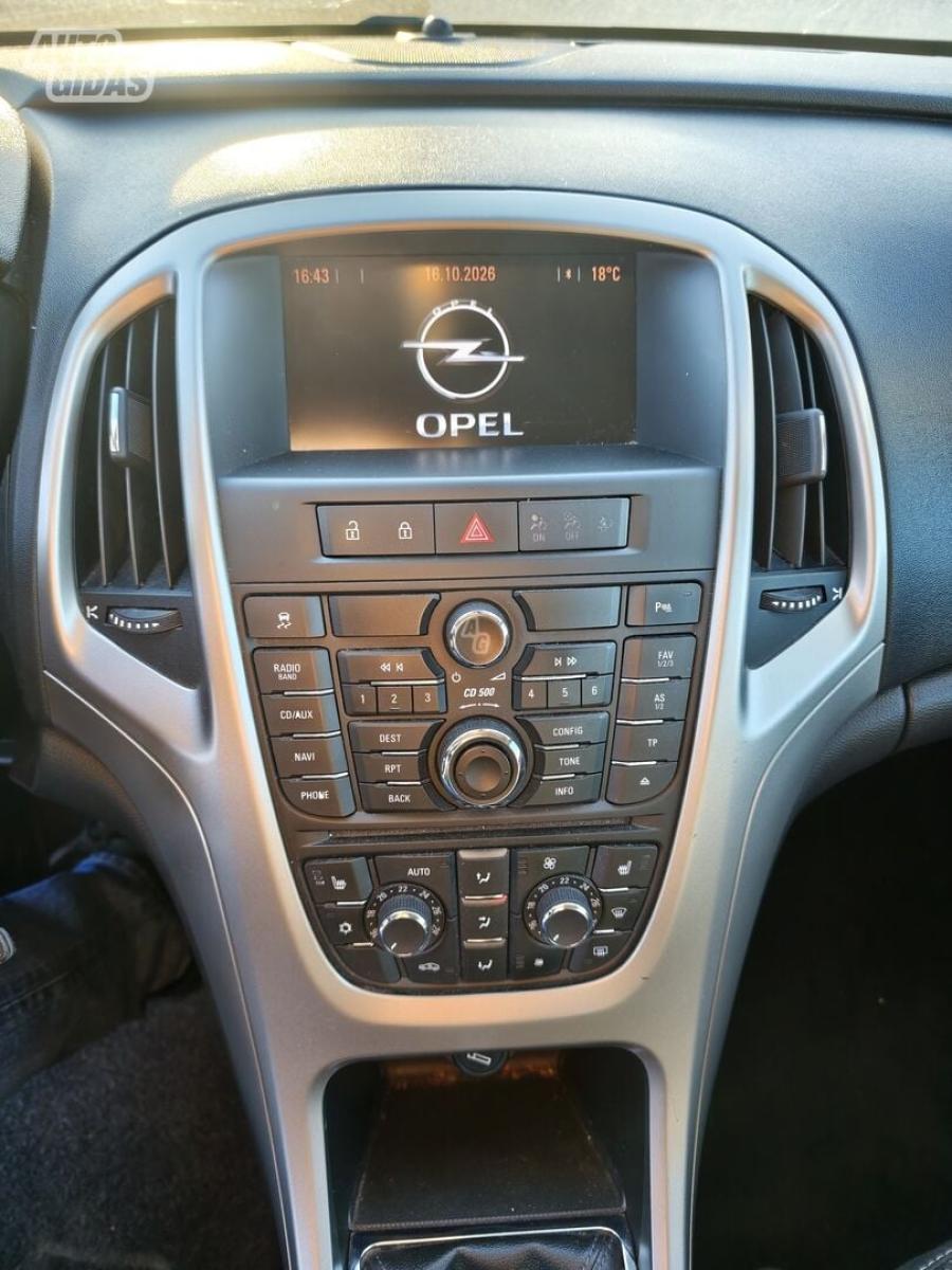 Opel Astra 2011 in Marijampole, with an engine capacity of 1.60 L and mileage of 284 thousand km for 1550 €, photo 10 on AUTOMOTO.COM.LV