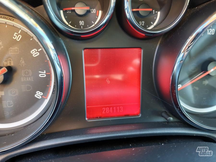 Opel Astra 2011 in Marijampole, with an engine capacity of 1.60 L and mileage of 284 thousand km for 1550 €, photo 14 on AUTOMOTO.COM.LV