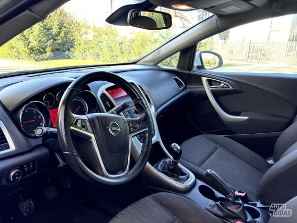 Opel Astra 2011 in Kaunas, with an engine capacity of 1.30 L and mileage of 111 thousand km for 1950 €, photo 8 on AUTOMOTO.COM.LV