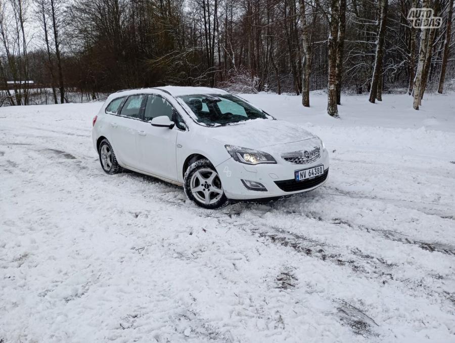 Opel Astra 2012 in Ukmerge, with an engine capacity of 1.30 L and mileage of 155 thousand km for 1150 €, photo 1 on AUTOMOTO.COM.LV