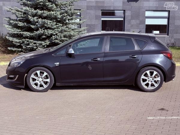 Opel Astra 2012 in Vilnius, with an engine capacity of 2.00 L and mileage of 250 thousand km for 2800 €, photo 7 on AUTOMOTO.COM.LV