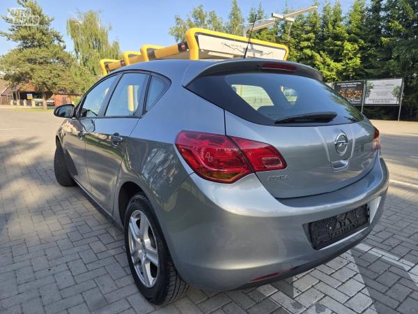 Opel Astra 2012 Jurbarkas, ar dzinēja tilpumu 1.60 L un nobraukumu 188 tūkst. km par 3650 €, foto 3 vietnē AUTOMOTO.COM.LV