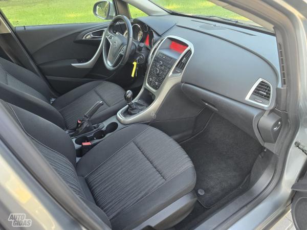 Opel Astra 2012 Jurbarkas, ar dzinēja tilpumu 1.60 L un nobraukumu 188 tūkst. km par 3650 €, foto 10 vietnē AUTOMOTO.COM.LV