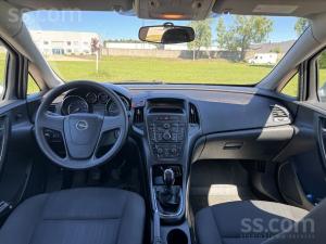 Opel Astra 2012 in Riga, with an engine capacity of 1.40 L and mileage of 145 thousand km for 3600 €, photo 8 on AUTOMOTO.COM.LV