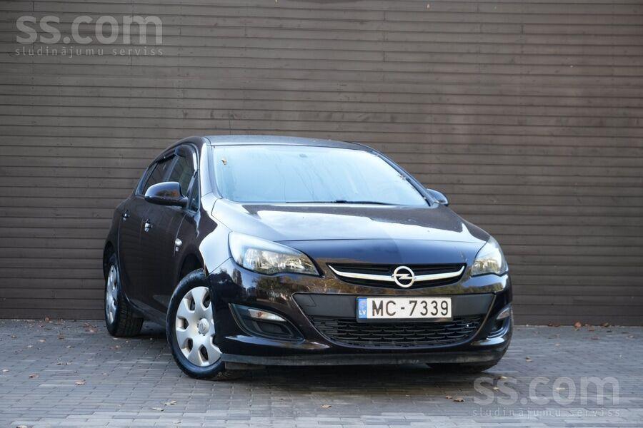 Opel Astra 2012 in Riga, with an engine capacity of 1.70 L and mileage of 149 thousand km for 4490 €, photo 3 on AUTOMOTO.COM.LV