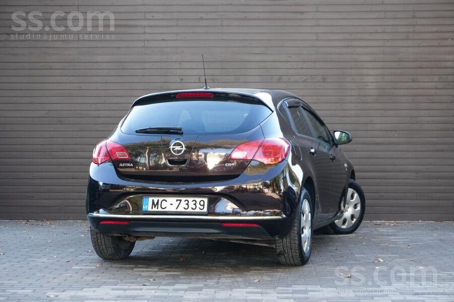 Opel Astra 2012 in Riga, with an engine capacity of 1.70 L and mileage of 149 thousand km for 4490 €, photo 4 on AUTOMOTO.COM.LV