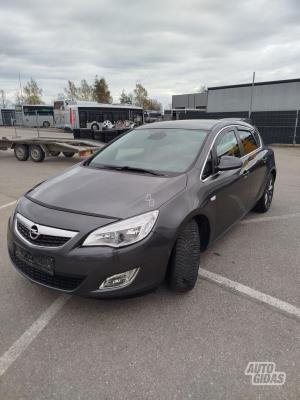 Opel Astra 2012 Marijampole, ar dzinēja tilpumu 1.60 L un nobraukumu 235 tūkst. km par 3150 €, foto  vietnē AUTOMOTO.COM.LV