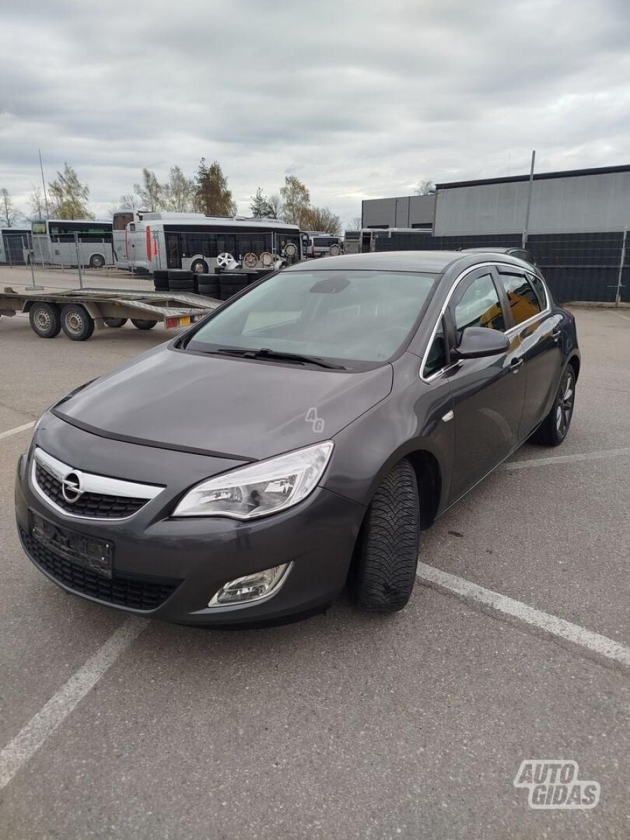 Opel Astra 2012 Marijampole, ar dzinēja tilpumu 1.60 L un nobraukumu 235 tūkst. km par 3150 €, foto 1 vietnē AUTOMOTO.COM.LV
