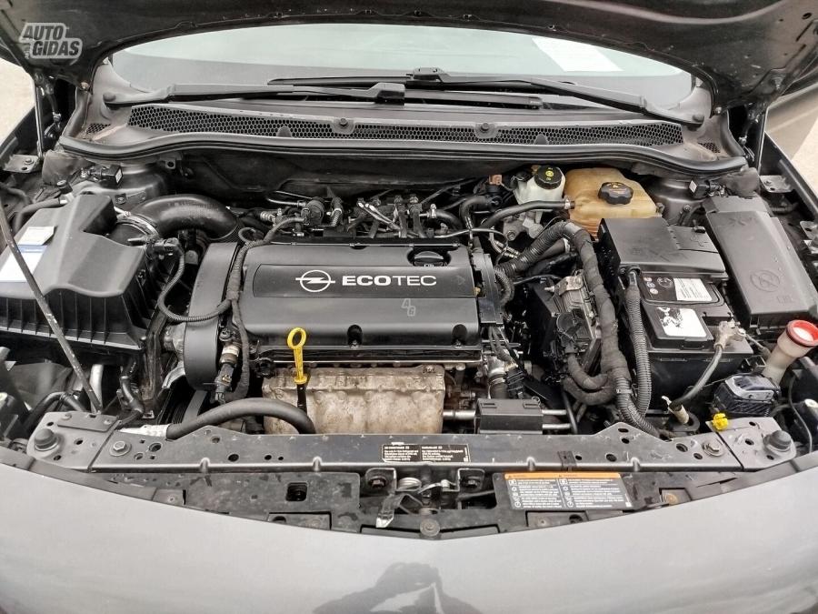Opel Astra 2012 Marijampole, ar dzinēja tilpumu 1.60 L un nobraukumu 235 tūkst. km par 3150 €, foto 10 vietnē AUTOMOTO.COM.LV
