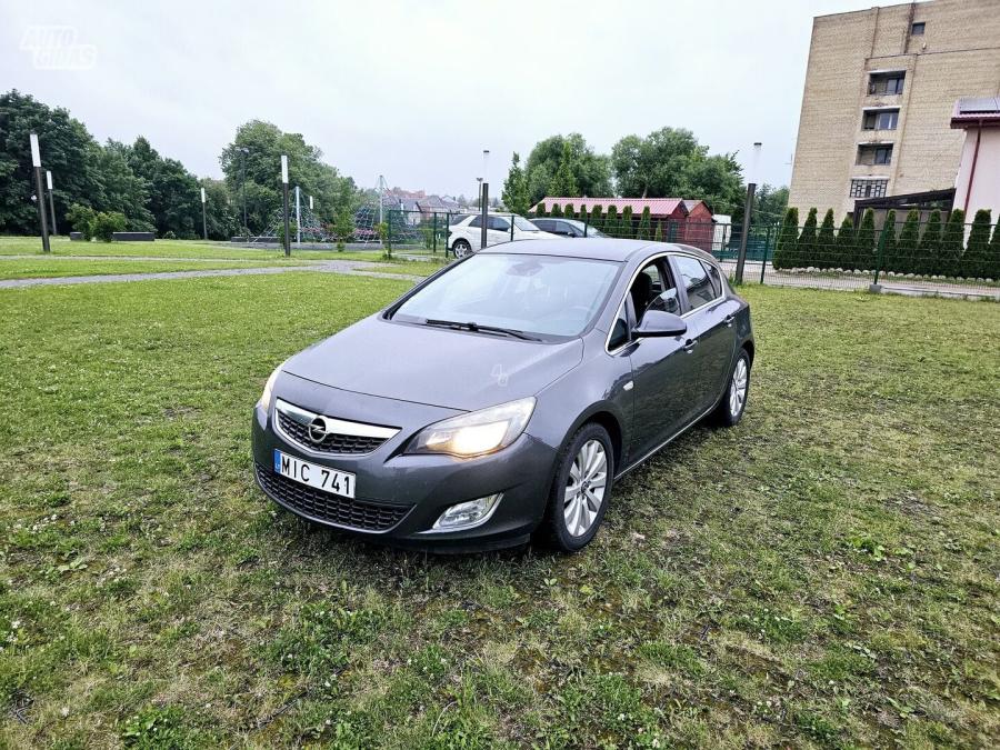 Opel Astra 2012 Kauņa, ar dzinēja tilpumu 1.40 L un nobraukumu 258 tūkst. km par 1900 €, foto 4 vietnē AUTOMOTO.COM.LV