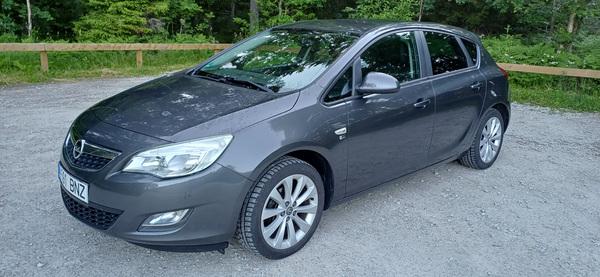 Opel Astra 2012 in Tallinn, with an engine capacity of 1.40 L and mileage of 159 thousand km for 4000 €, photo 2 on AUTOMOTO.COM.LV