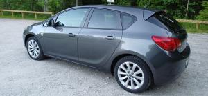 Opel Astra 2012 Tallina, ar dzinēja tilpumu 1.40 L un nobraukumu 159 tūkst. km par 4000 €, foto 4 vietnē AUTOMOTO.COM.LV