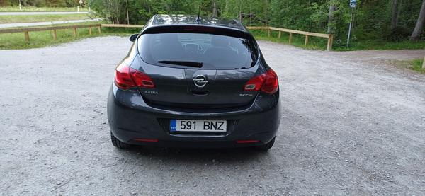 Opel Astra 2012 in Tallinn, with an engine capacity of 1.40 L and mileage of 159 thousand km for 4000 €, photo 7 on AUTOMOTO.COM.LV