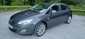 Opel Astra 2012 Tallina, ar dzinēja tilpumu 1.40 L un nobraukumu 159 tūkst. km par 4000 €, foto 18 vietnē AUTOMOTO.COM.LV