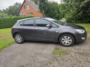 Opel Astra 2012 Viļņa, ar dzinēja tilpumu 1.20 L un nobraukumu 185 tūkst. km par 2600 €, foto 6 vietnē AUTOMOTO.COM.LV