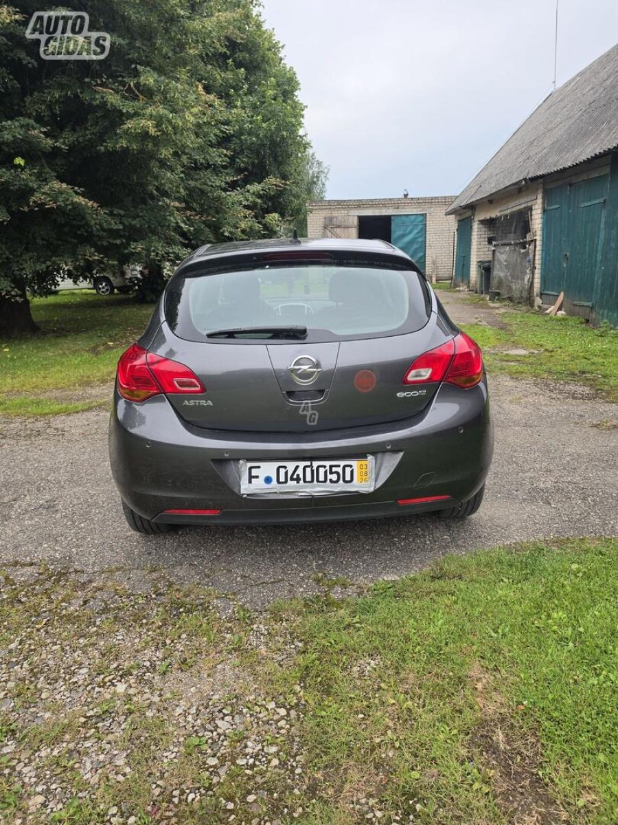 Opel Astra 2012 Viļņa, ar dzinēja tilpumu 1.20 L un nobraukumu 185 tūkst. km par 2600 €, foto 7 vietnē AUTOMOTO.COM.LV