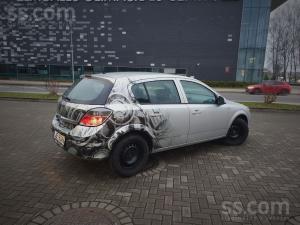 Opel Astra 2013 in Jelgava, with an engine capacity of 1.60 L and mileage of 377 thousand km for 1950 €, photo 5 on AUTOMOTO.COM.LV