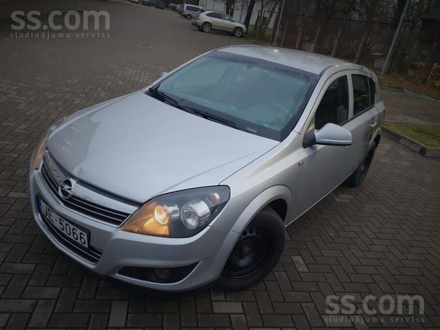 Opel Astra 2013 in Jelgava, with an engine capacity of 1.60 L and mileage of 377 thousand km for 1950 €, photo 7 on AUTOMOTO.COM.LV