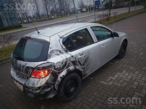 Opel Astra 2013 in Jelgava, with an engine capacity of 1.60 L and mileage of 377 thousand km for 1950 €, photo 9 on AUTOMOTO.COM.LV