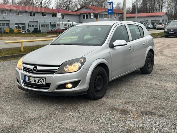 Opel Astra 2013 Rīga, ar dzinēja tilpumu 1.70 L un nobraukumu 255 tūkst. km par 1850 €, foto 1 vietnē AUTOMOTO.COM.LV