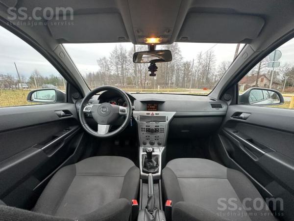 Opel Astra 2013 Rīga, ar dzinēja tilpumu 1.70 L un nobraukumu 255 tūkst. km par 1850 €, foto 9 vietnē AUTOMOTO.COM.LV