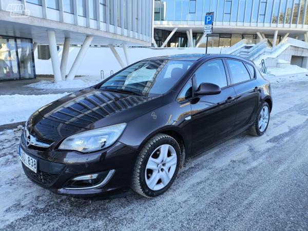 Opel Astra 2013 in Vilnius, with an engine capacity of 1.40 L and mileage of 196 thousand km for 3450 €, photo 1 on AUTOMOTO.COM.LV