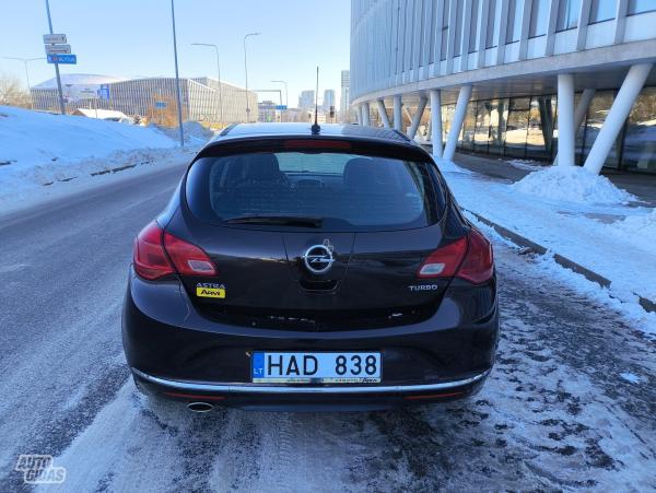 Opel Astra 2013 in Vilnius, with an engine capacity of 1.40 L and mileage of 196 thousand km for 3450 €, photo 6 on AUTOMOTO.COM.LV