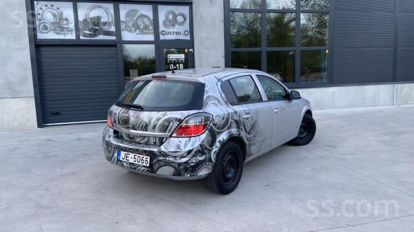 Opel Astra 2013 Jelgava, ar dzinēja tilpumu 1.60 L un nobraukumu 377 tūkst. km par 1800 €, foto 9 vietnē AUTOMOTO.COM.LV