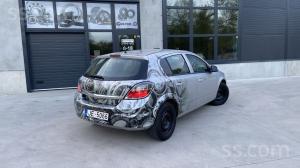 Opel Astra 2013 in Jelgava, with an engine capacity of 1.60 L and mileage of 377 thousand km for 1800 €, photo 10 on AUTOMOTO.COM.LV