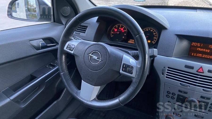Opel Astra 2013 in Jelgava, with an engine capacity of 1.60 L and mileage of 377 thousand km for 1800 €, photo 17 on AUTOMOTO.COM.LV