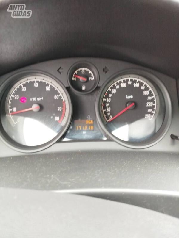 Opel Astra 2013 Marijampole, ar dzinēja tilpumu 1.60 L un nobraukumu 171 tūkst. km par 2150 €, foto 7 vietnē AUTOMOTO.COM.LV