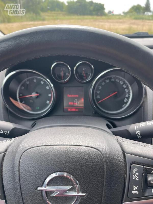 Opel Astra 2013 in Utena, with an engine capacity of 1.40 L and mileage of 143 thousand km for 4200 €, photo 9 on AUTOMOTO.COM.LV