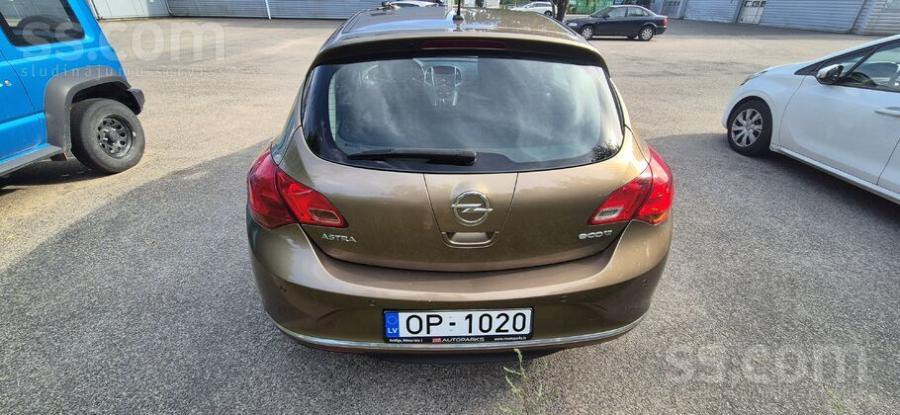 Opel Astra 2013 Rīga, ar dzinēja tilpumu 1.40 L un nobraukumu 139 tūkst. km par 4000 €, foto 14 vietnē AUTOMOTO.COM.LV