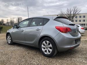 Opel Astra 2015 in Valmiera, with an engine capacity of 1.40 L and mileage of 200 thousand km for 5750 €, photo 4 on AUTOMOTO.COM.LV