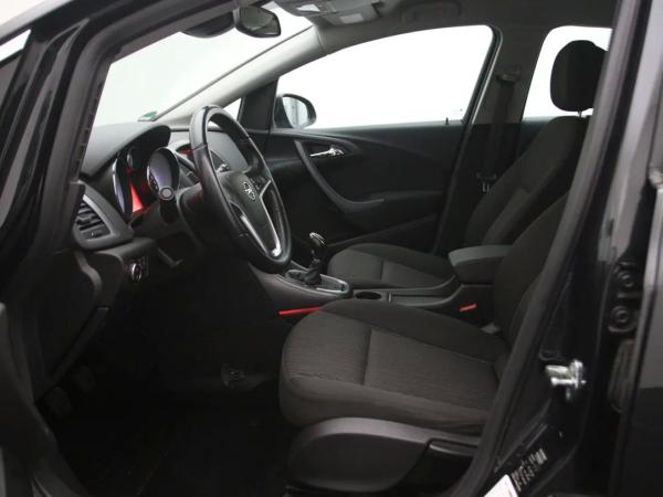 Opel Astra 2015 in Vilnius, with an engine capacity of 1.40 L and mileage of 141 thousand km for 6299 €, photo 4 on AUTOMOTO.COM.LV