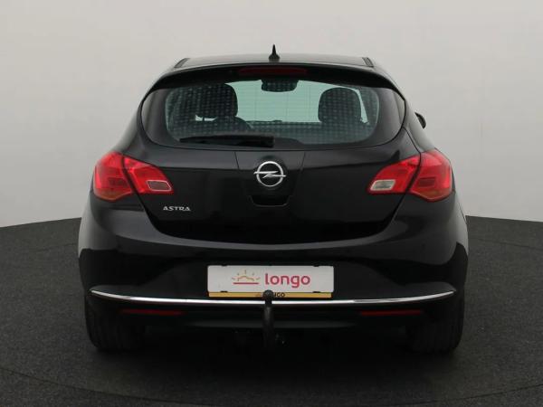 Opel Astra 2015 in Vilnius, with an engine capacity of 1.40 L and mileage of 141 thousand km for 6299 €, photo 5 on AUTOMOTO.COM.LV