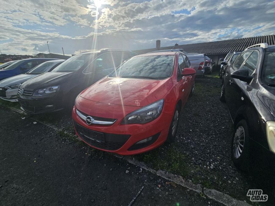 Opel Astra 2015 in Kaunas, with an engine capacity of 2.00 L and mileage of 281 thousand km for 2600 €, photo 1 on AUTOMOTO.COM.LV