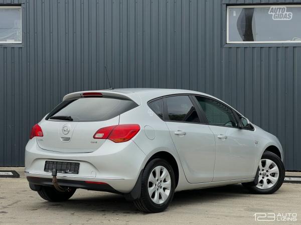 Opel Astra 2015 in Taurage, with an engine capacity of 1.60 L and mileage of 245 thousand km for 4600 €, photo 7 on AUTOMOTO.COM.LV